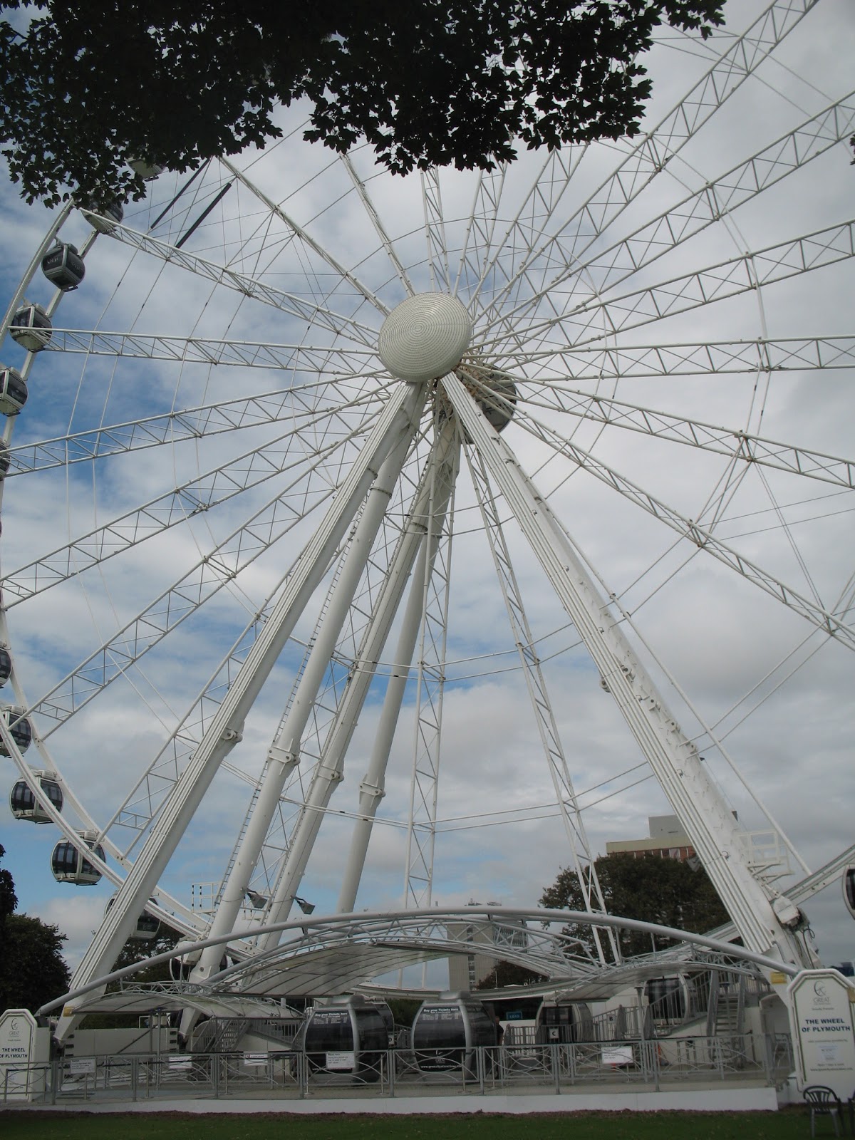 Out of this world: Definition of Location Photography