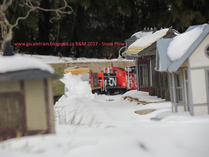 G-Scale Train Fun: Snow Plow in G-Scale Garden Train Land - 02-11-17