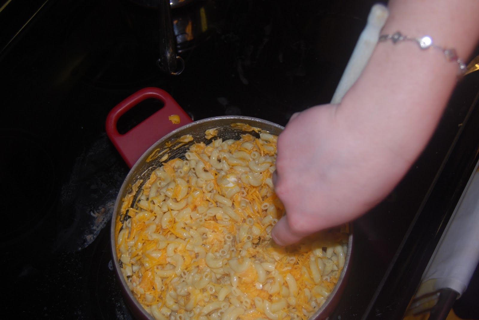 Desperate Sister-In-Laws of Dalhart: Slap yo Mama! Mac n' Cheese