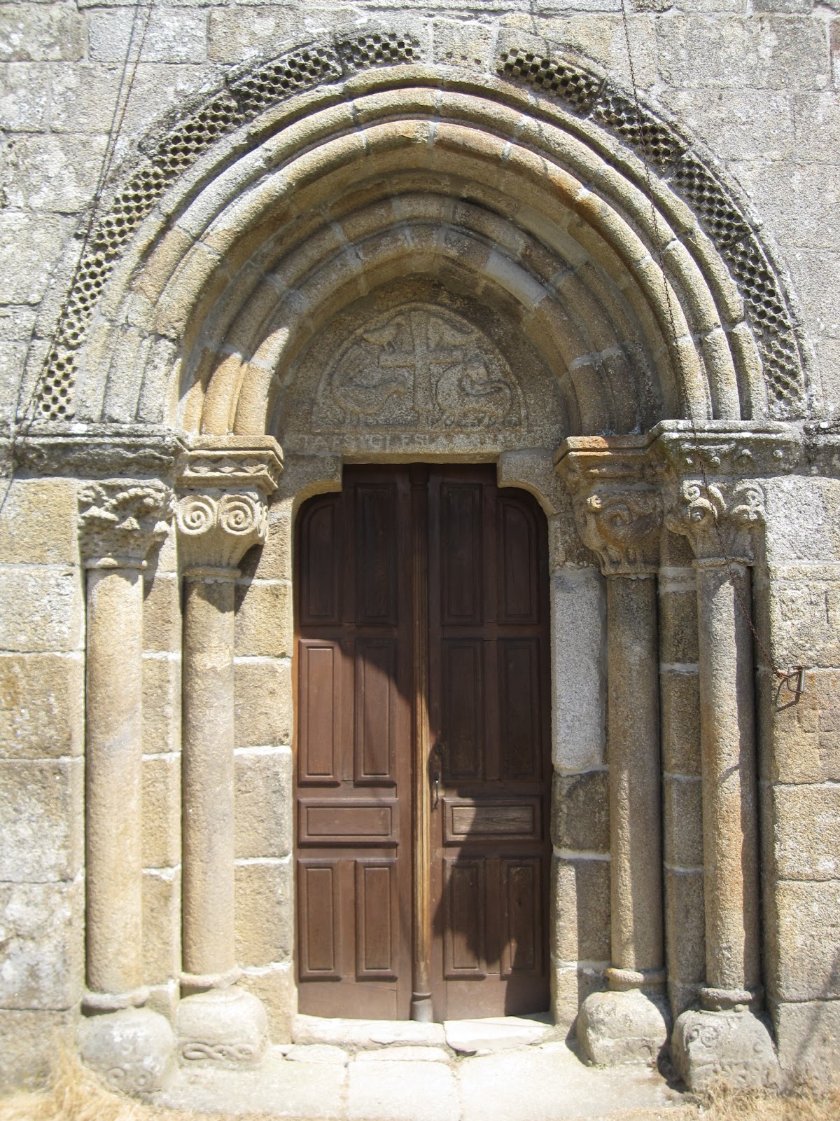 Románico en Galicia: Igrexa de Santa María de Mesego - O Carballiño ...