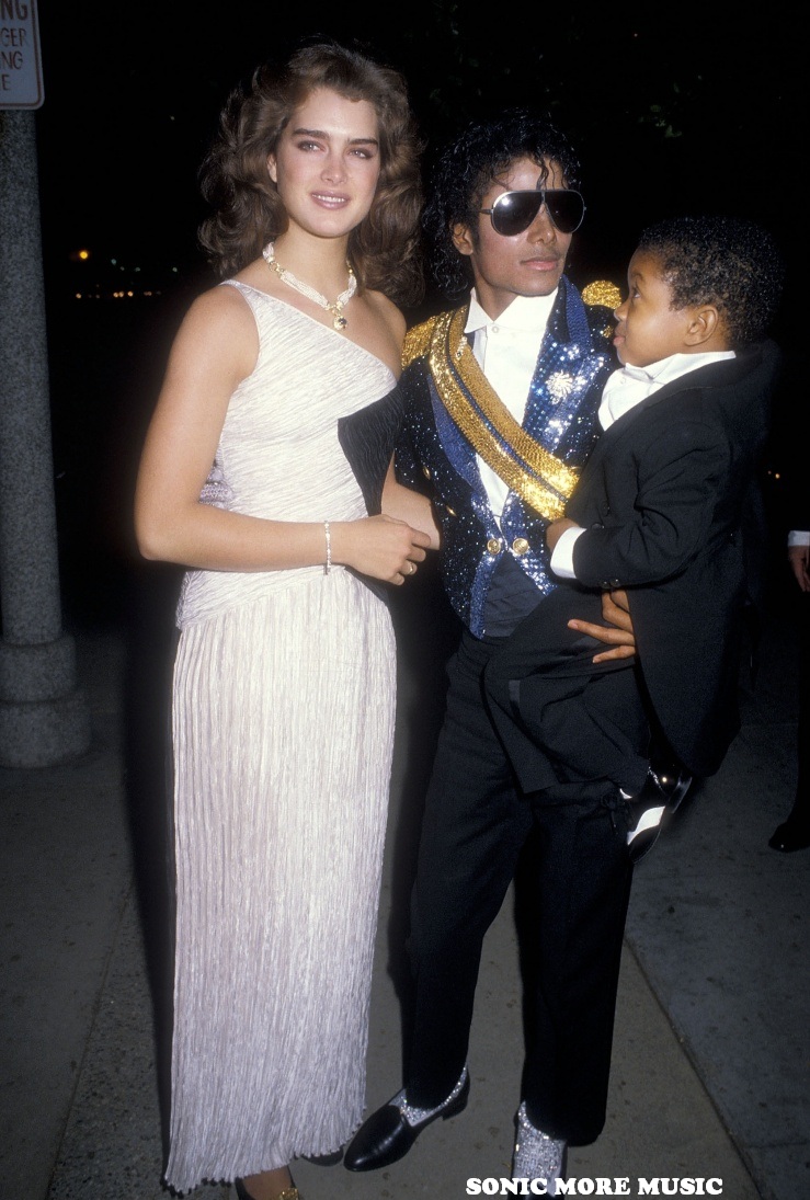 Sonic More Music: Photo: Michael Jackson @ The Grammys