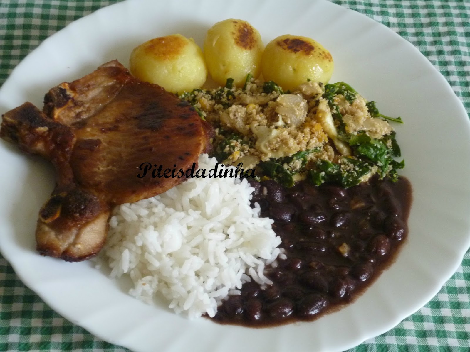 Piteisdadinha: VIRADO DE COUVE COM CARRÉ (bistecas)