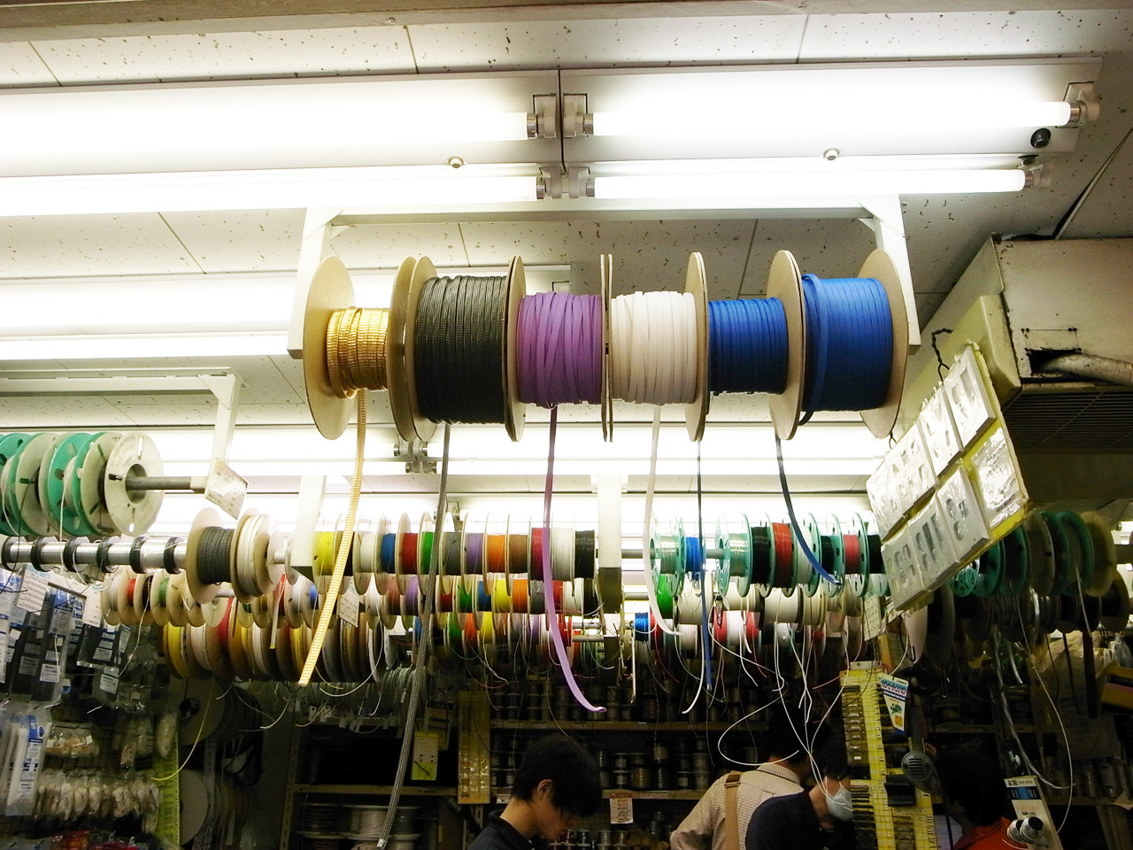 オヤイデ電気のオーディオみじんこブログ: ゴールデンウィークの秋葉原 その3