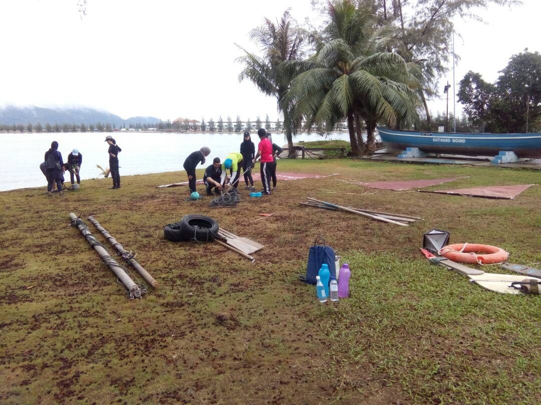 DarleenRamli: Ekspedisi laut di Outward Bound School, Lumut - Part 1
