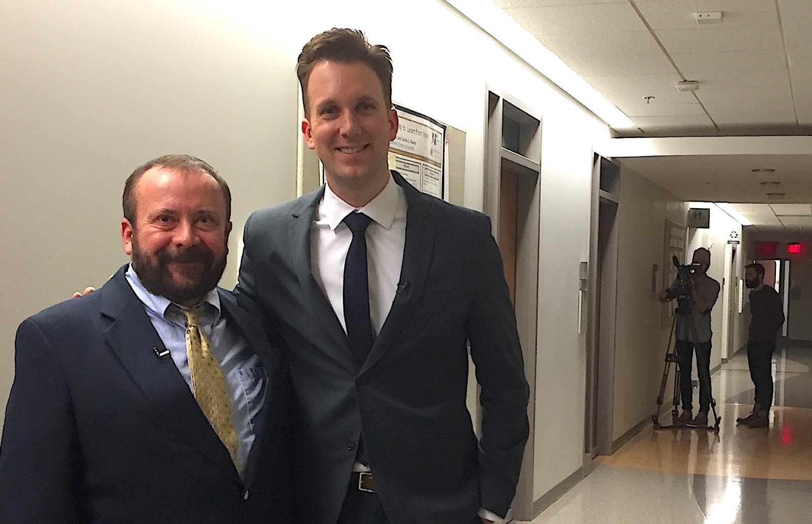 eScienceCommons: A disarming comedian interviews an Emory psychologist ...