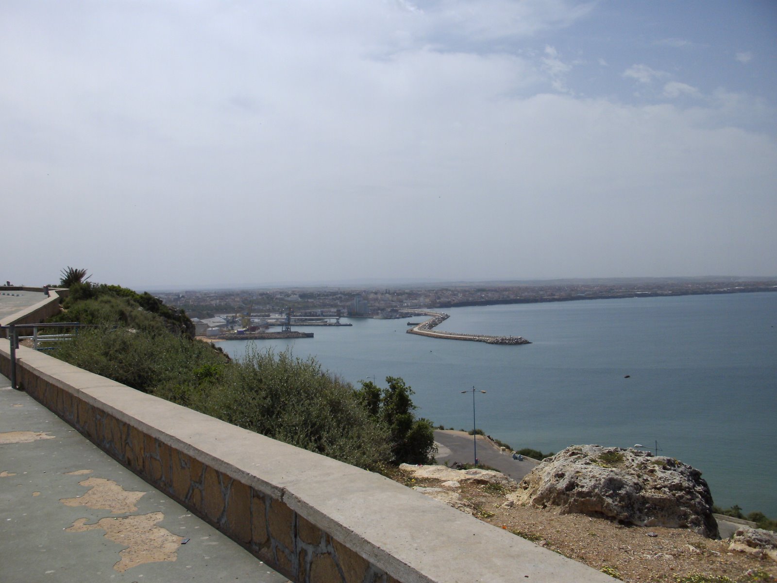 safi : safi maroc : vue panoramique de la ville depuis sidi bouzid