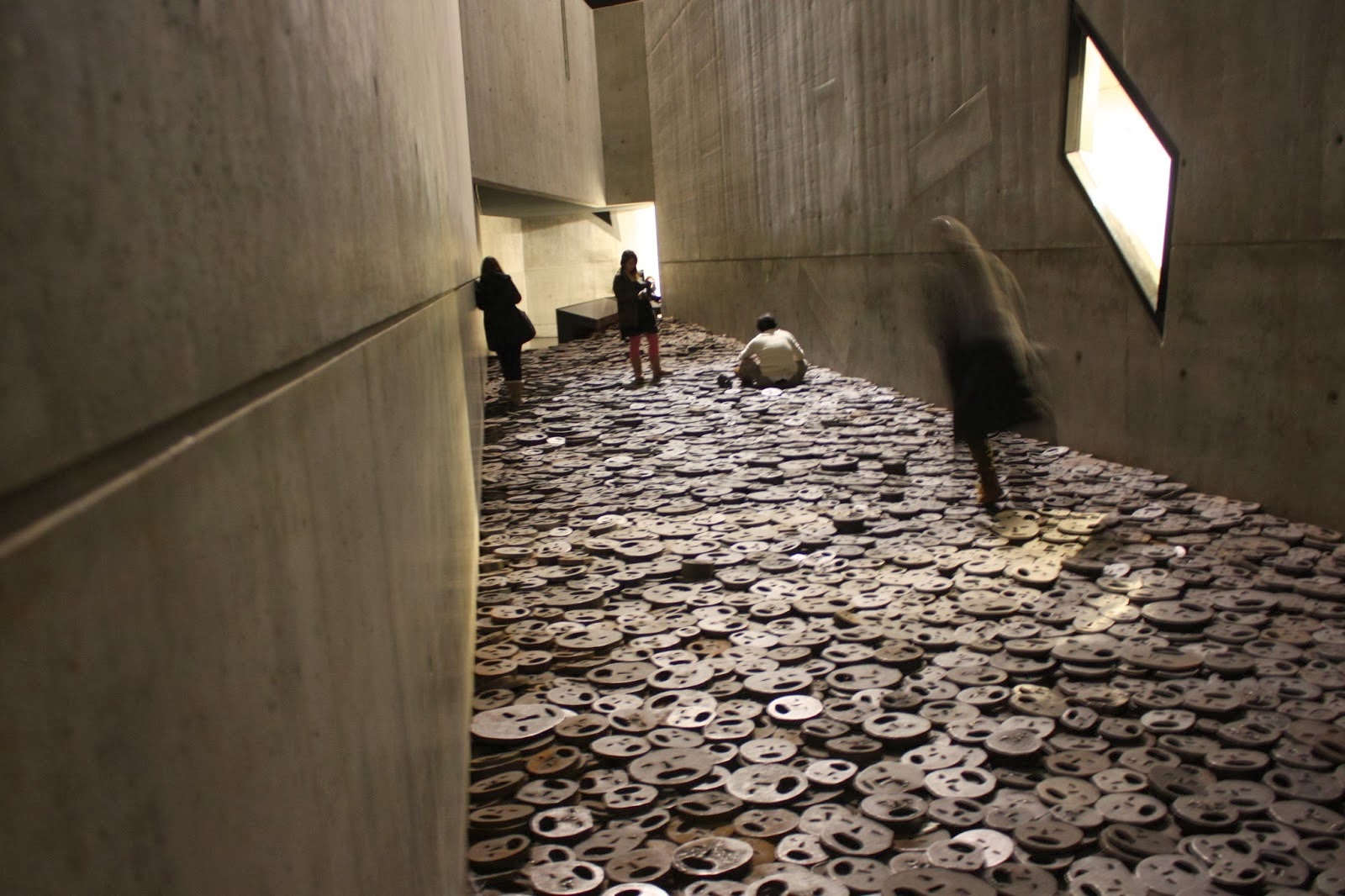 design-dautore: Menashe Kadishman Installation Shalekhet – Fallen leaves