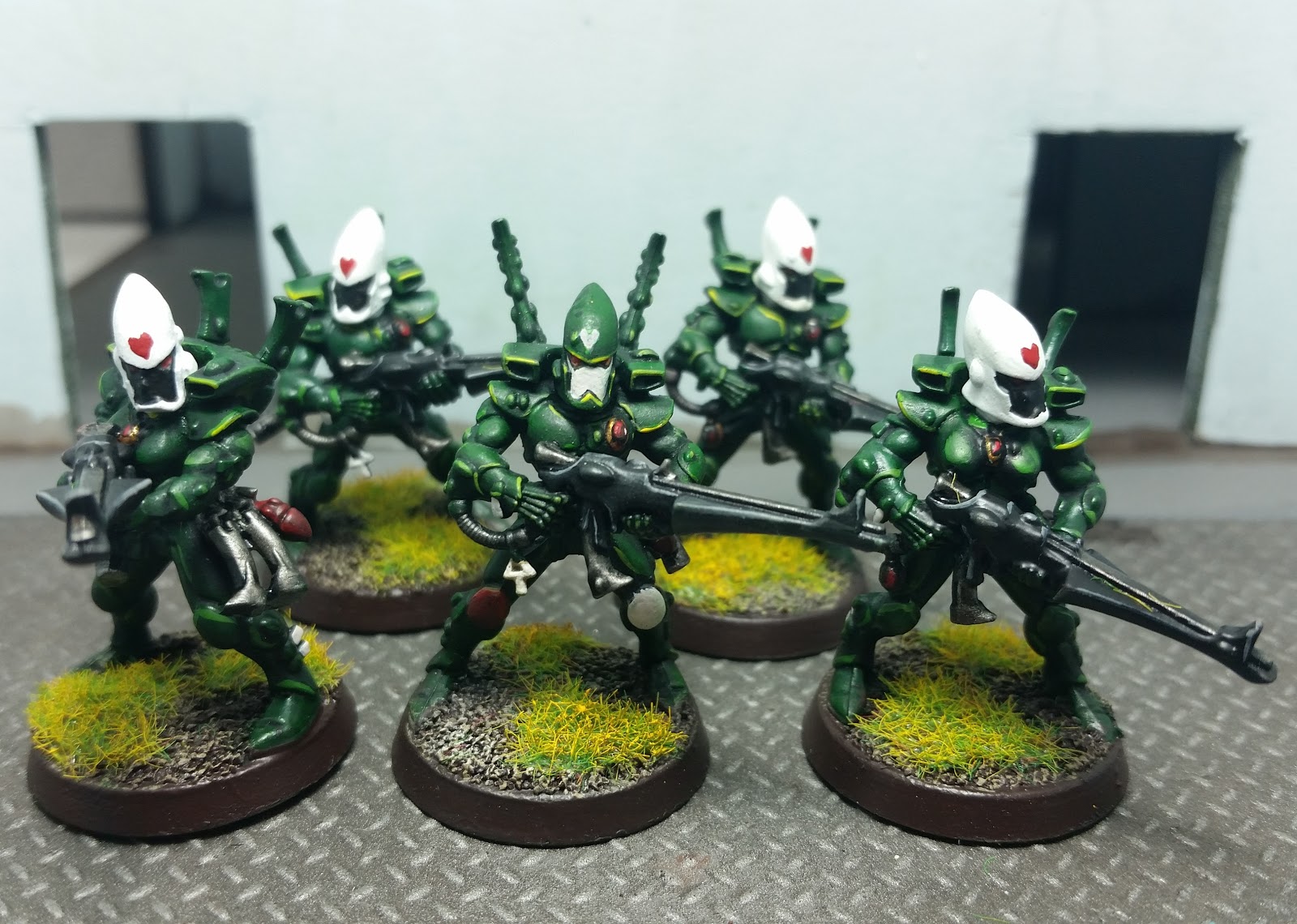 Pizzagrenadier's Miniature Wargaming Blog: Biel-Tan Eldar. A slight ...