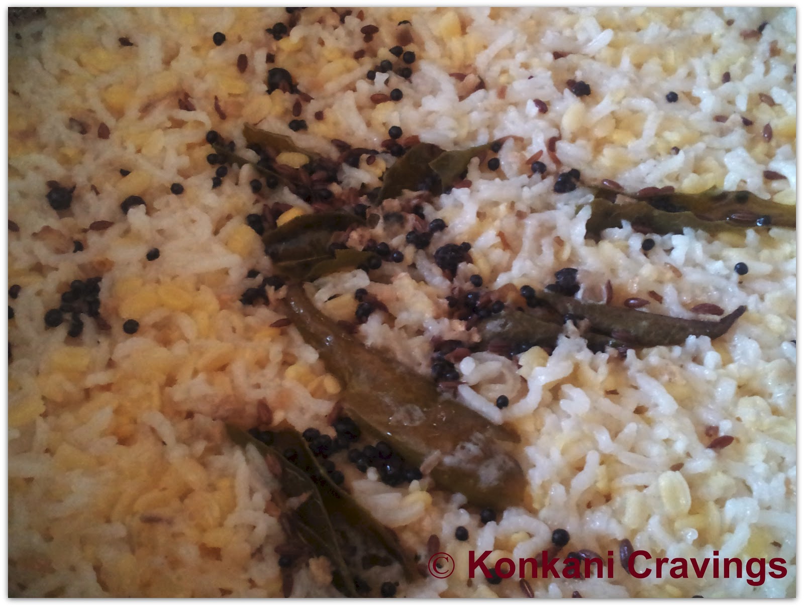 KONKANI CRAVINGS: Khichdi (Rice with Split Green Gram)