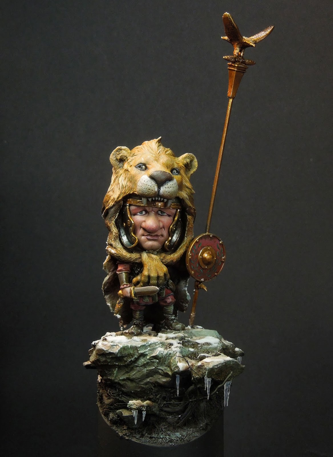 Nuts Planet: Roman Aquilifer | planetFigure | Miniatures