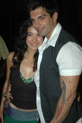 Karan Singh Grover Family Wife Son Daughter Father Mother Marriage ...