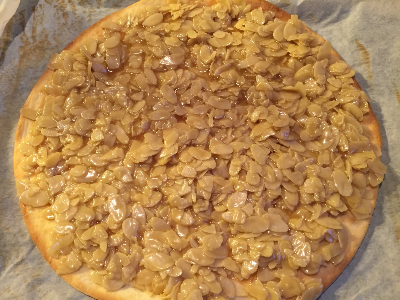 Carrés aux amandes, caramel au miel