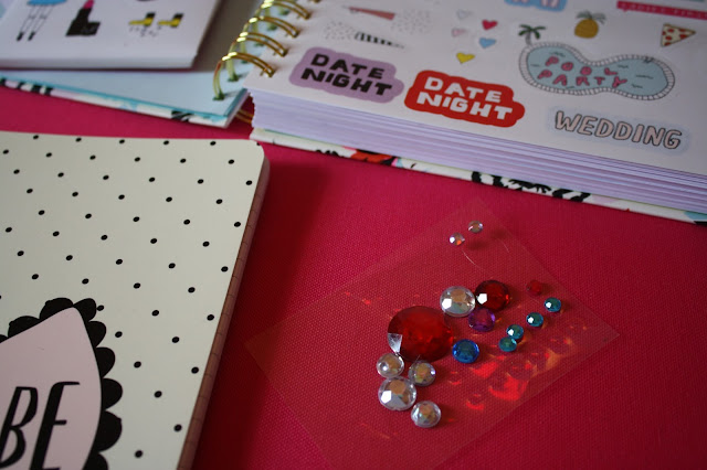 The Daily Sugar: DIY: Retro '90s Inspired Notebook