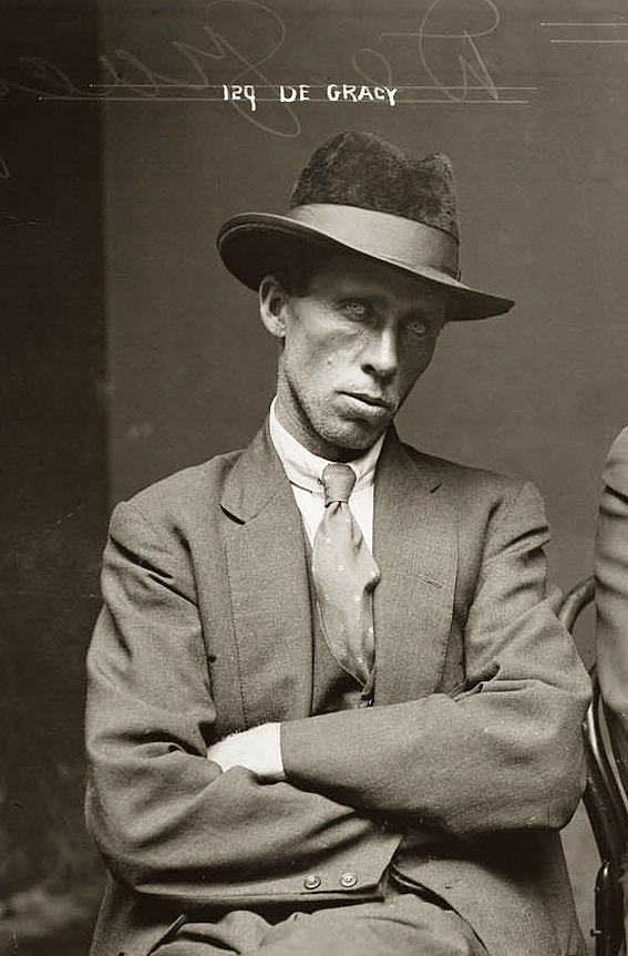 Abuelos malos 07: De Gracy & Edward Dalton