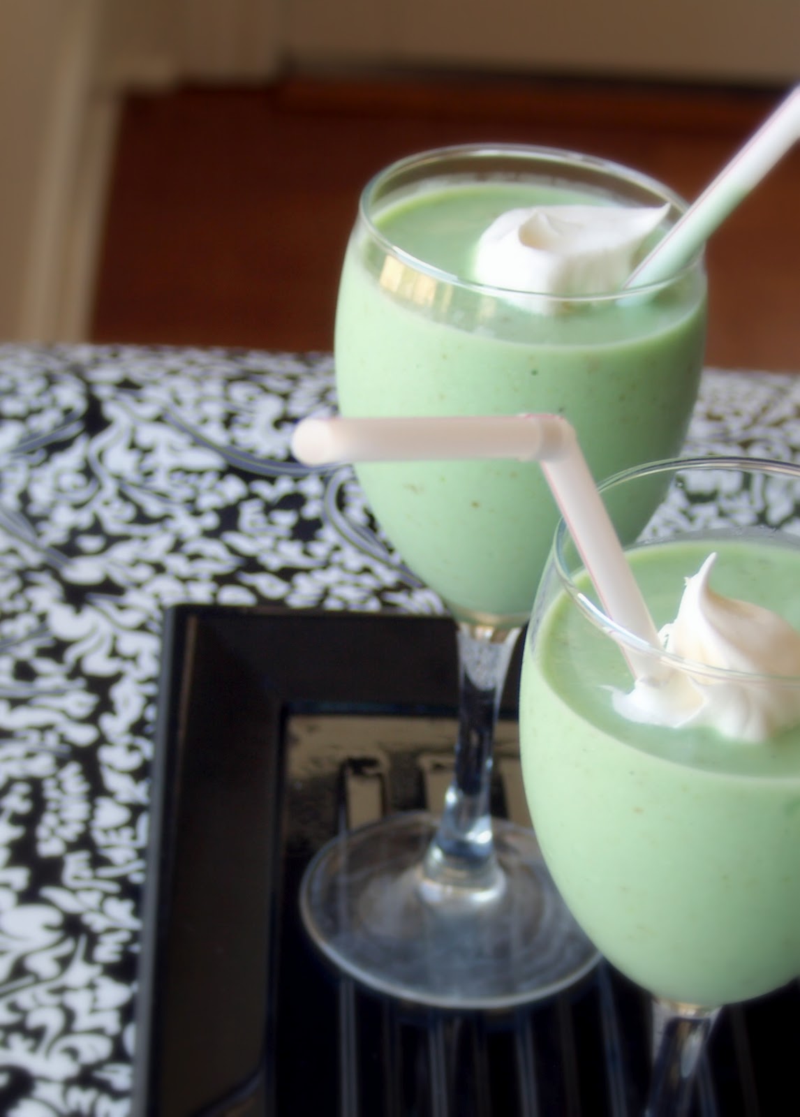 SKIP TO MALOU: weekend treat: avocado shake