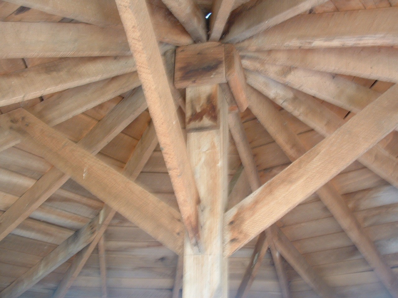 Ohio Microfarm: The Bee Barn - A European style apiary