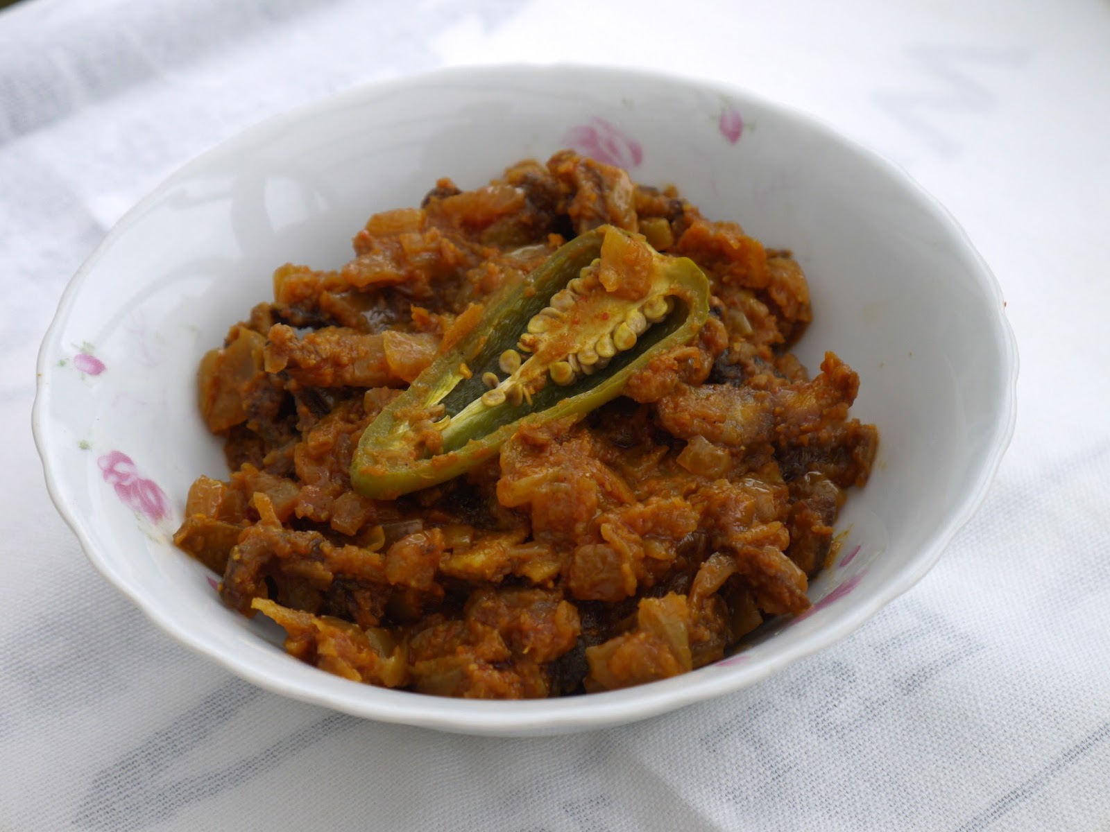 This Muslim Girl Bakes: Bitter Gourd Curry - Karela Masala.