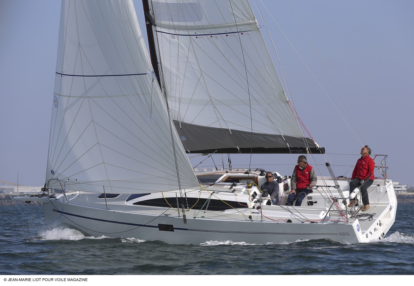 RM890 présenté par ADN: Nouveau RM 890 des chantiers FORA MARINE ...