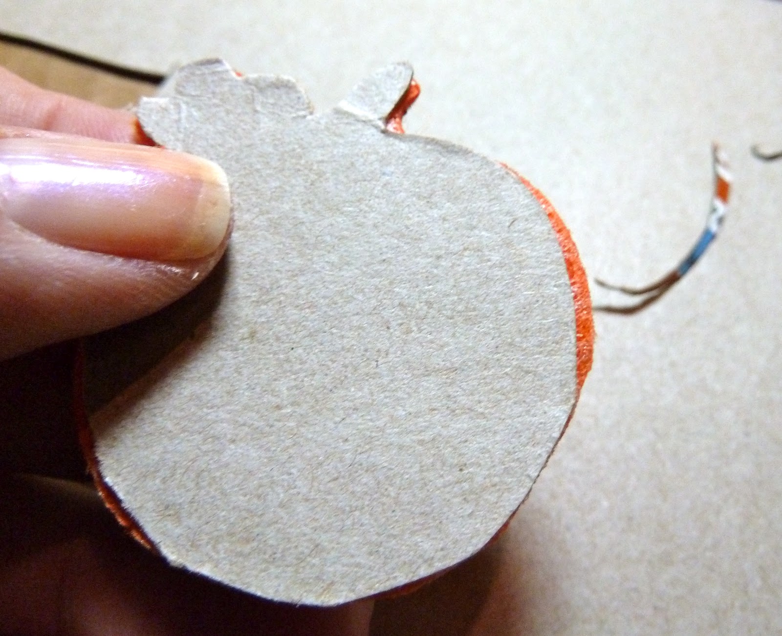 Make it easy crafts: Seasonal magnetic chip clip