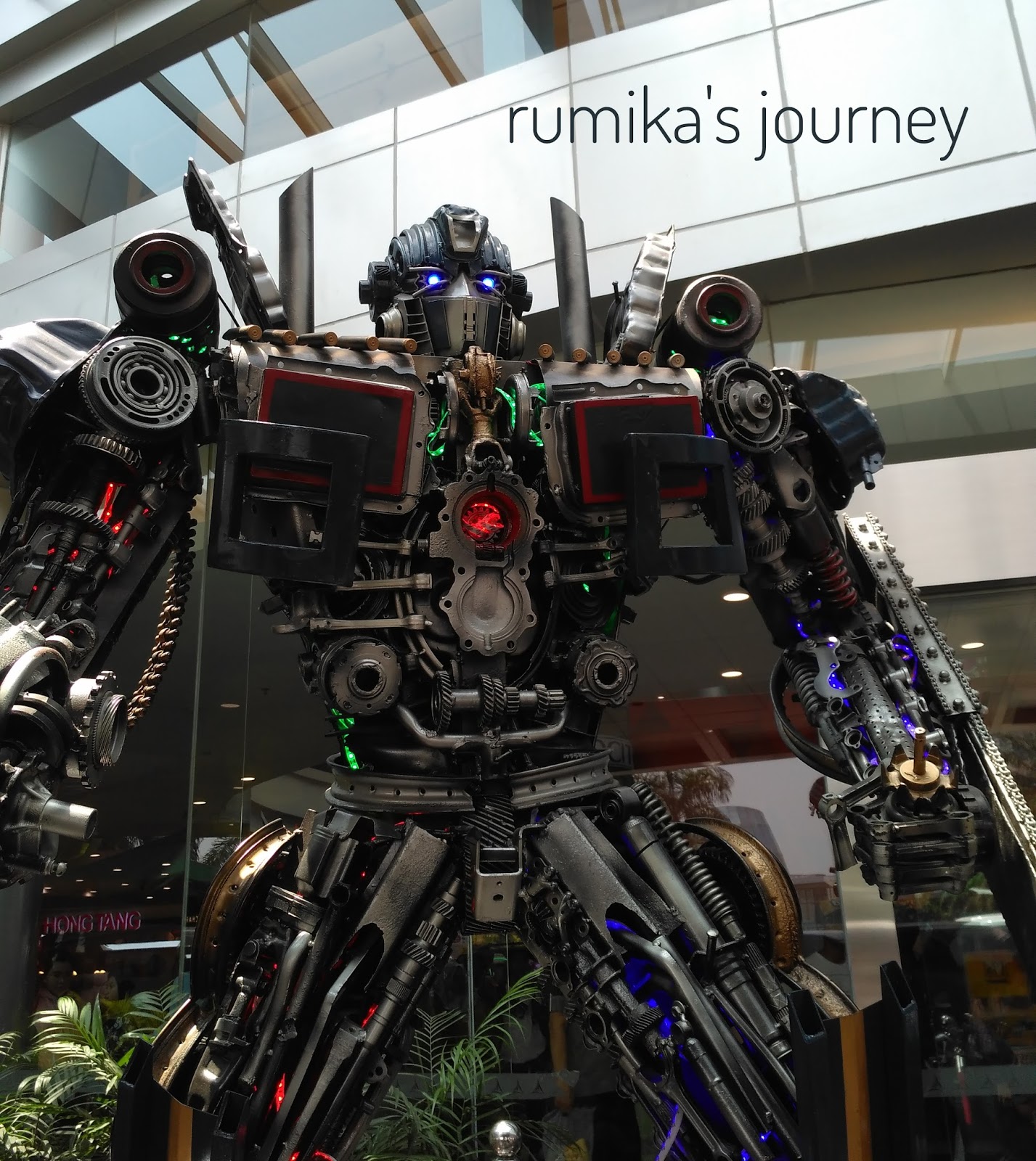 Asyiknya Jadi Robot di Battle Zone Margo City Depok | Rumika's Journey