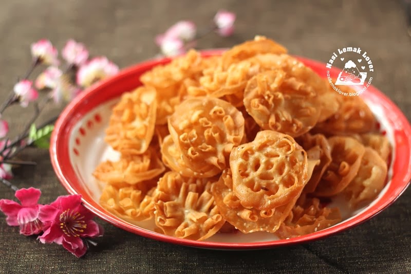Nasi Lemak Lover: Honeycomb Cookies (Kuih Rose/Loyang) new recipe~ 蜂窝饼 ...