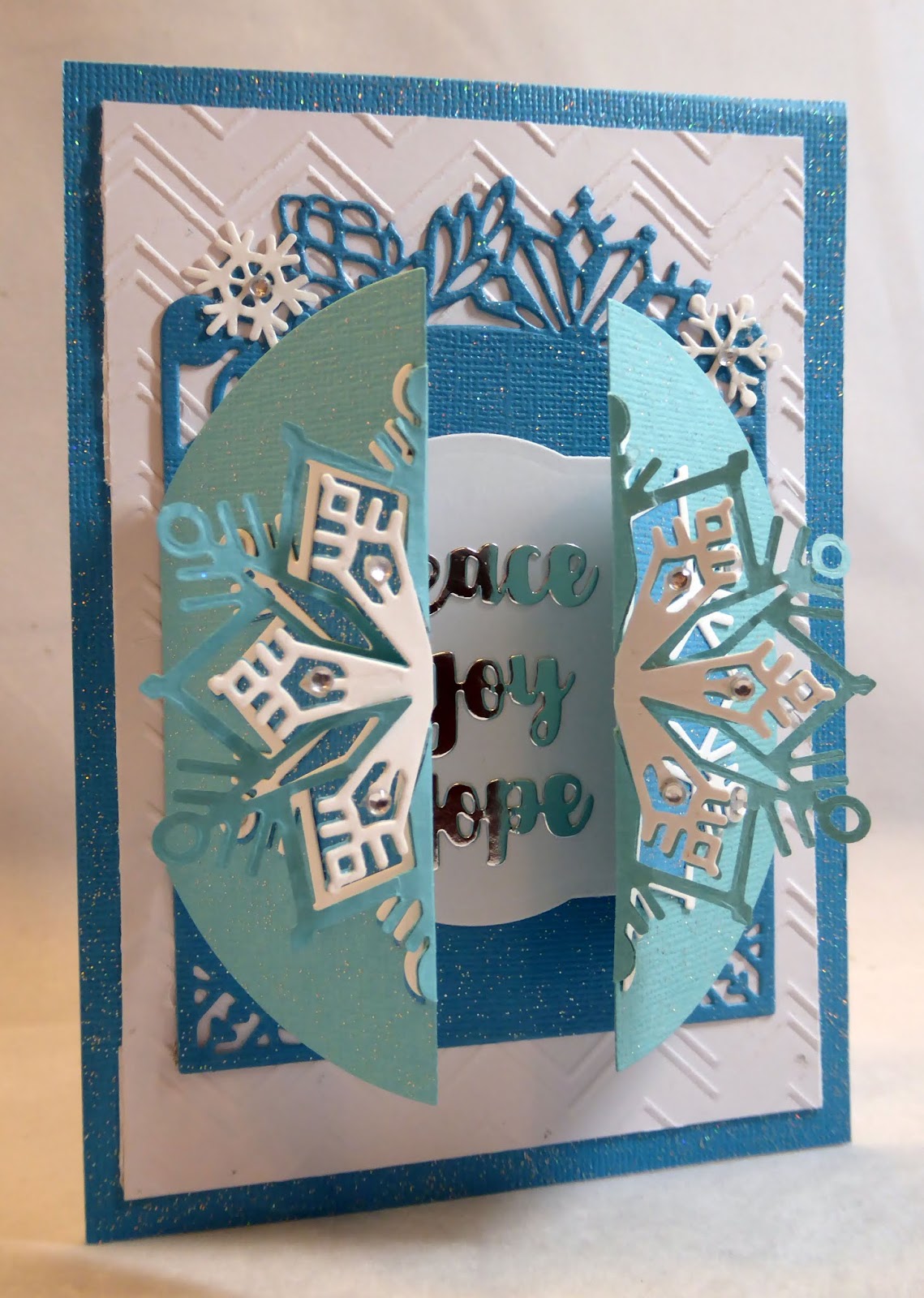 Pink Panoply: Snowflake Fold and Flip Christmas Card - Sizzix Thinlits ...