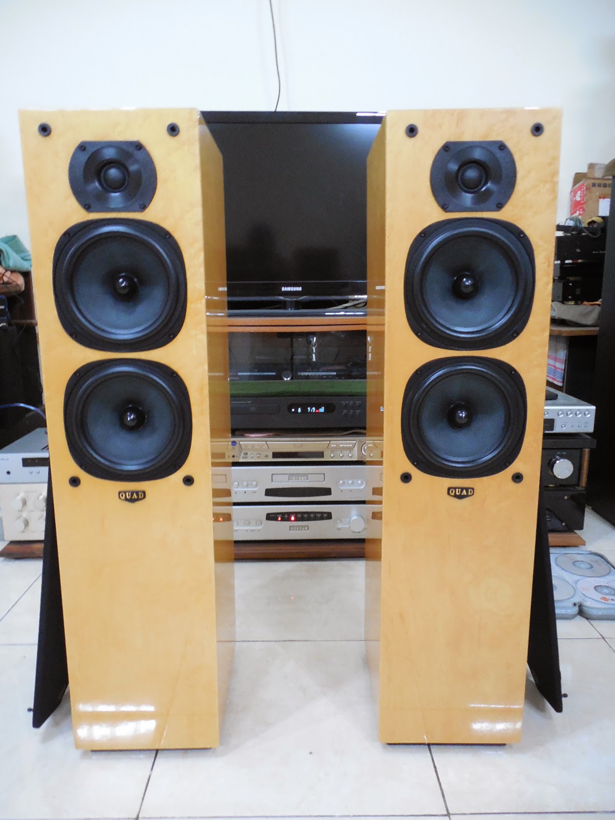 all about audio: Speaker Floorstand high End Quad 22L England