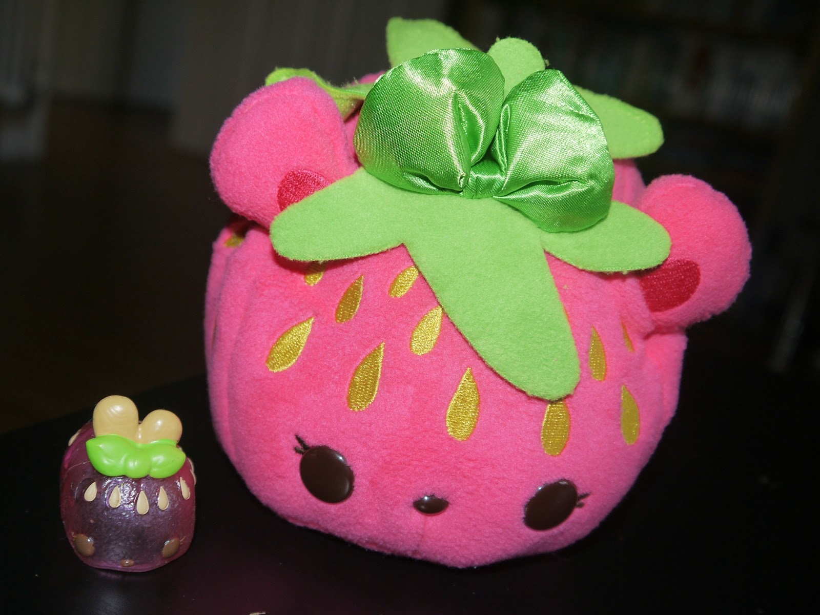 Inside the Wendy House: Num Noms Surprise in a Jar - new plush, scented ...