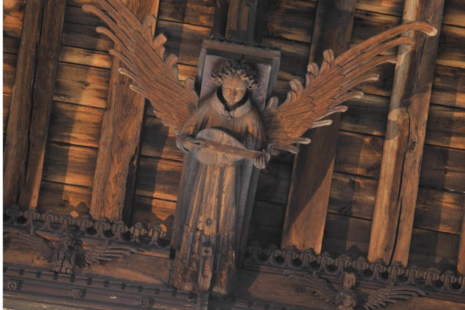 Tired of London, Tired of Life: See the roof angels at St Nicholas ...