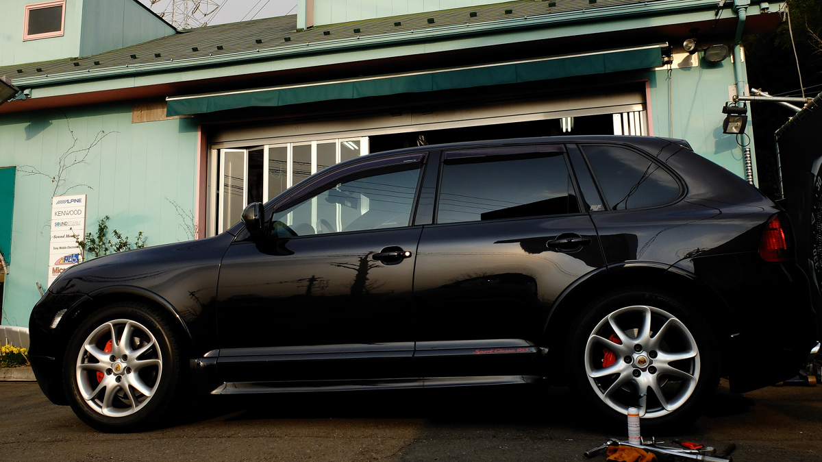 それは適度な75%の満足感。: 仙台の佐々木様、憧れのRUF 22インチを装着です。