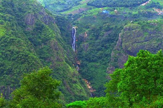 CATHERINE FALLS ~ Badaga Of The NilgirisBadagas of The Nilgiris