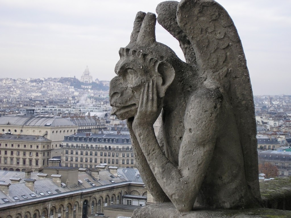 Grotescul gargui | La un pahar de cultura