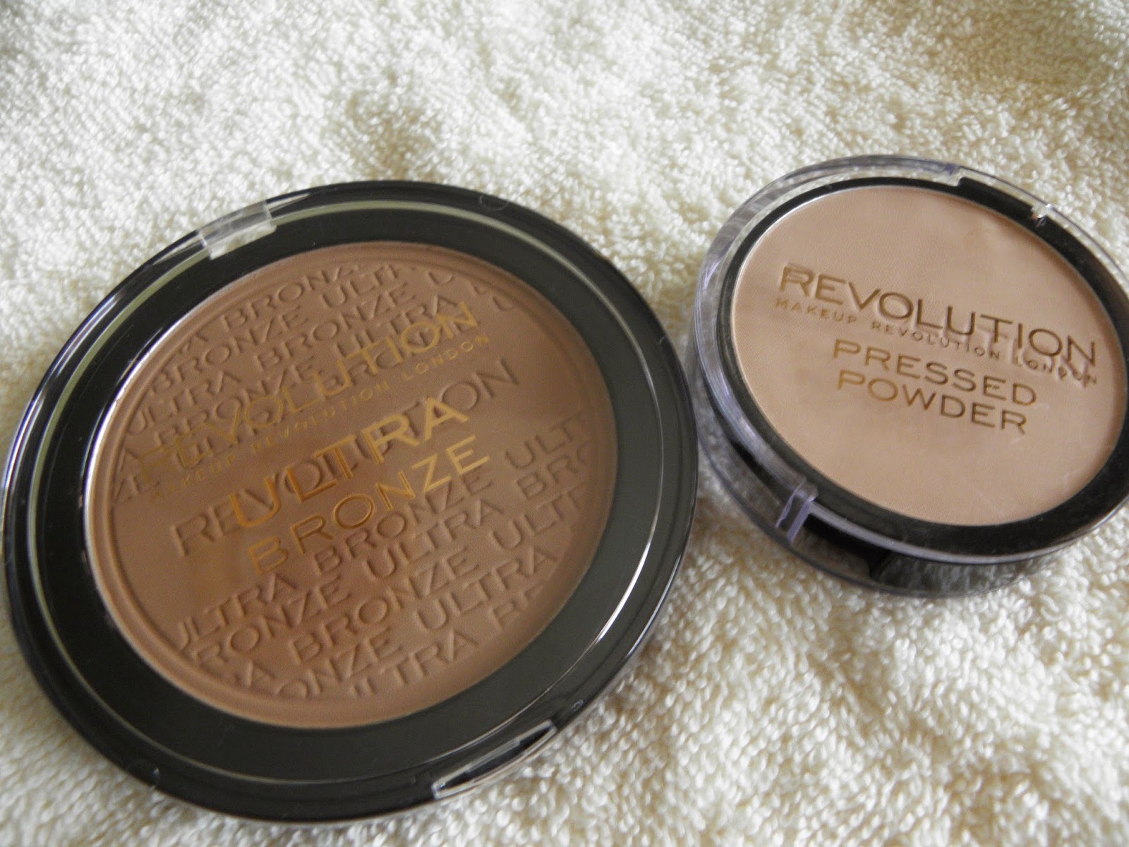 Makeup Revolution | Bronzer Ultra Bronze i Puder Pressed Powder ...