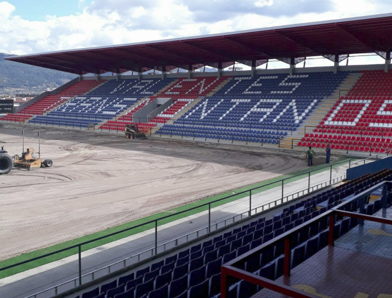 Está pronto a estrear hoje o novo relvado - Valentes Transmontanos