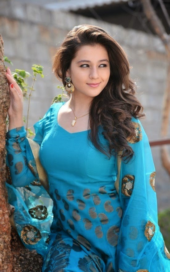 Priyal Gor Latest Photos HD - IMAGES