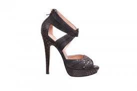 Seval'in Tasarım Evi: GAMZE SARAÇOĞLU İNCİ DERİ İÇİN TASARLADI