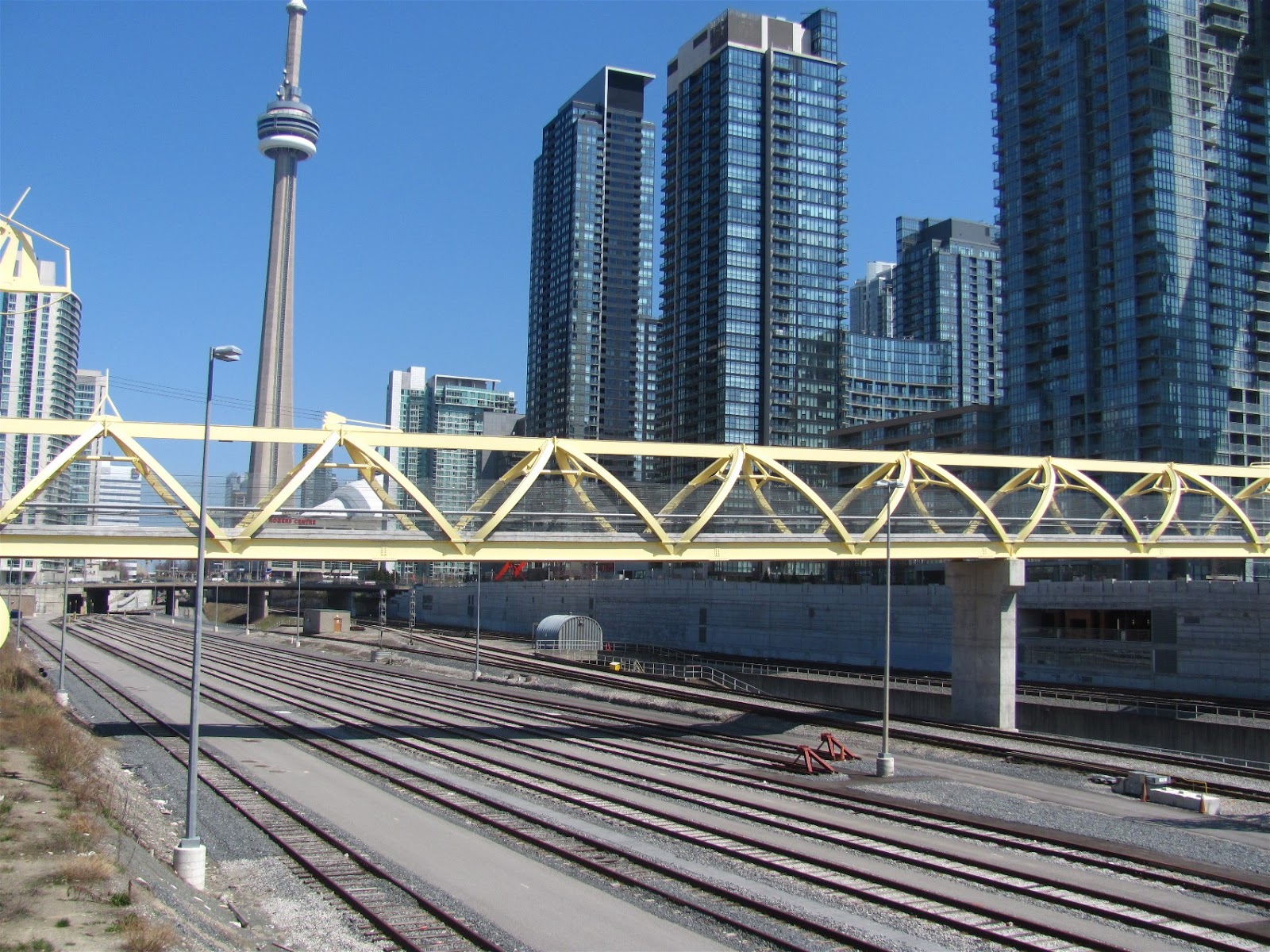 The World of Gord: Puente De Luz Bridge to Concord CityPlace