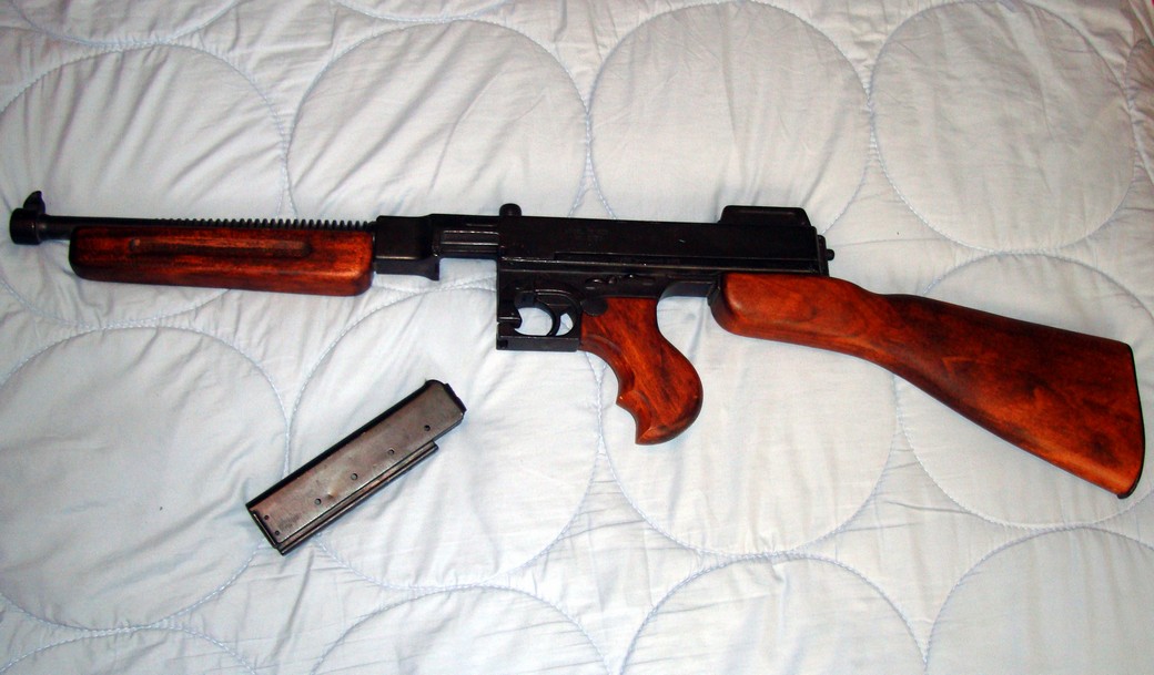 Vendo Militaria: Réplica subfusil Thompson M1A1 (VENDIDO)