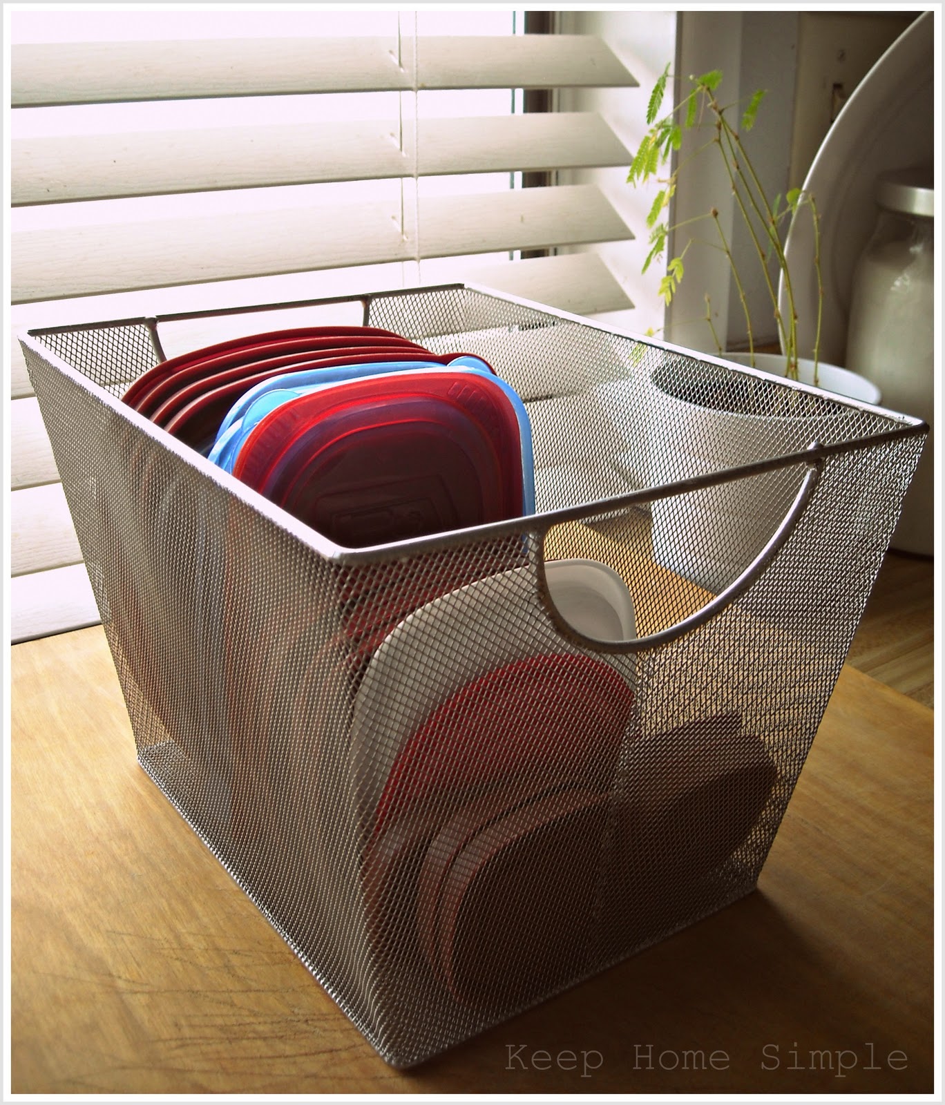 Keep Home Simple: CHEAP Wire Baskets