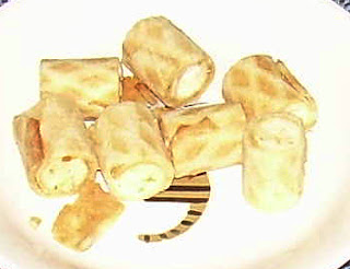 Japanese Snack Reviews: Glico Cream Collon