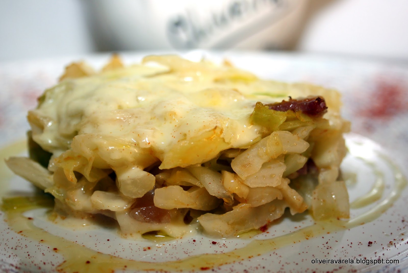 Repollo con refrito y queso del país