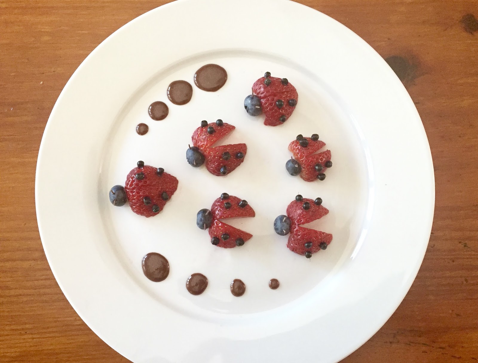 10🐞10 (Ten Mari) - Lost Cat & Healing Food-Bev: Berry-made Ladybugs ...