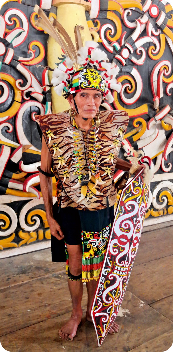 Travelerlink: {Terios 7 Wonders} Mengenal Dayak Kenyah Di Pampang