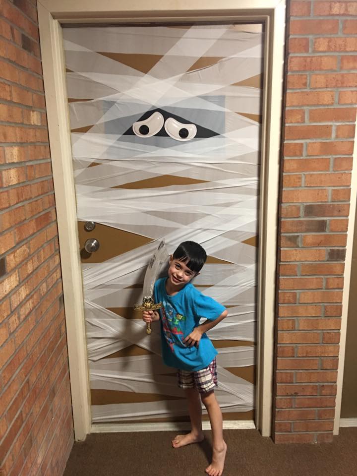 Jessie Marie Art Studio: Mummy Door Decoration For Halloween