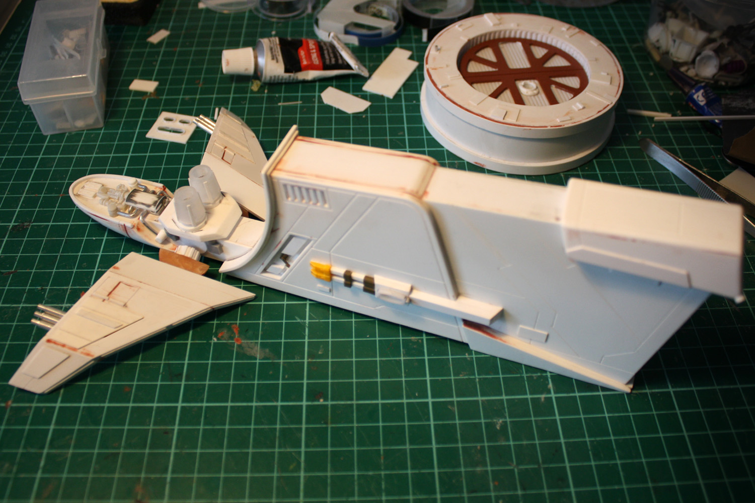 Hidden Geometry: YV-666 Light Freighter