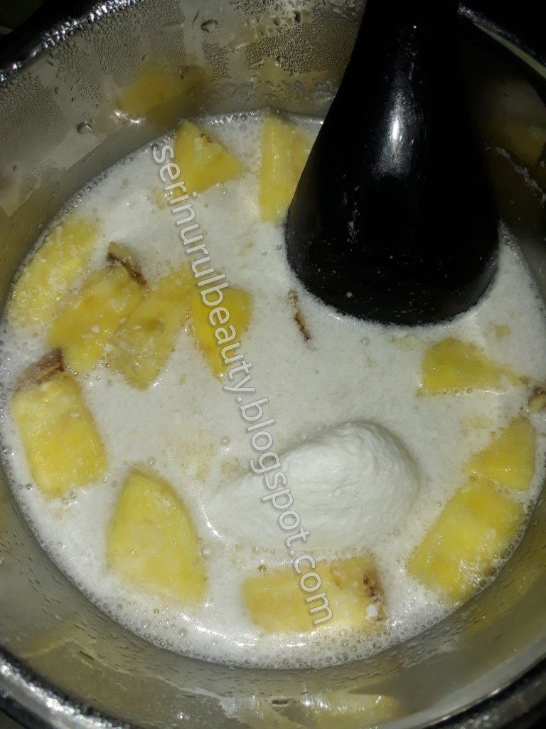 Healthy Nurul Beauty: My lunch of pengat pisang helang/lang today.