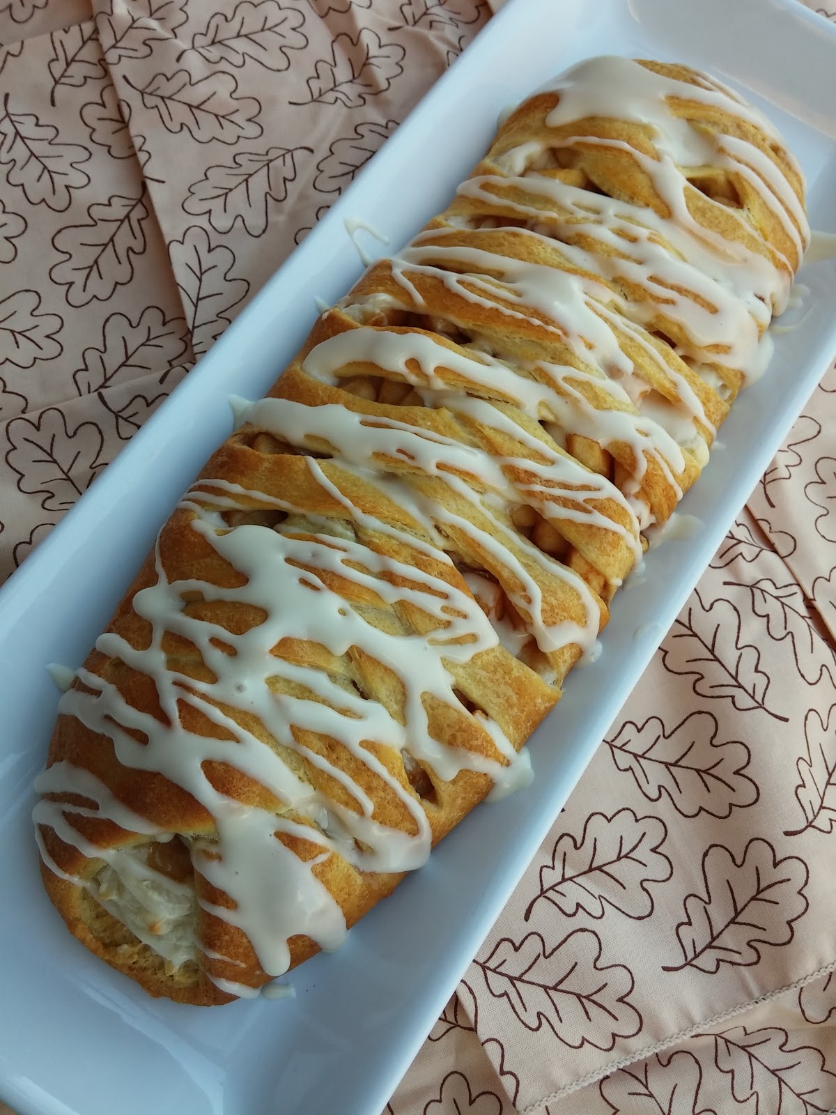 Improv: Apple Cinnamon Cream Cheese Danish ~ Edesia's Notebook