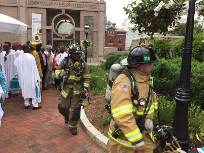 Photos: US Fire service responds to a display of fire & smoke by Ooni ...