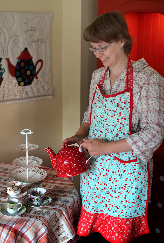 PatchworkPottery: Apron, Tea & Stars