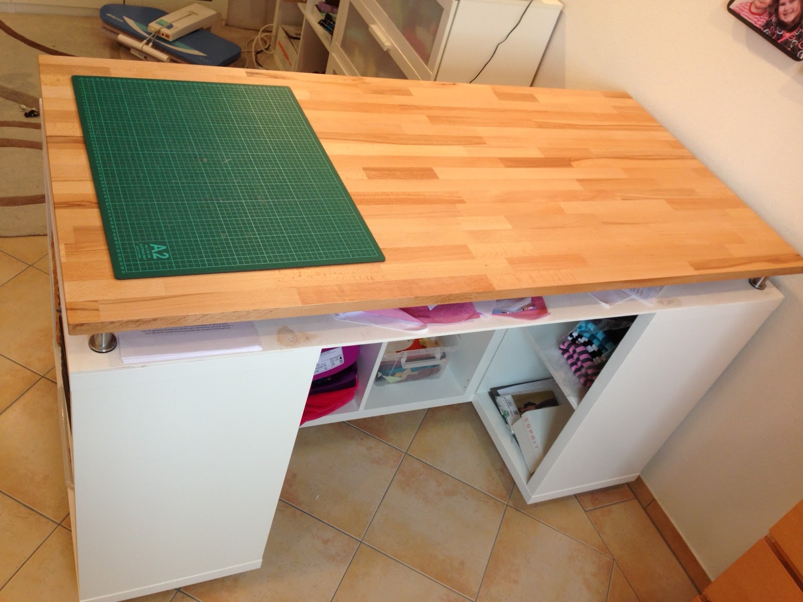 IMG_9677.JPG 1,600×1,200 pixels | Atelier couture amenagement, Table de ...